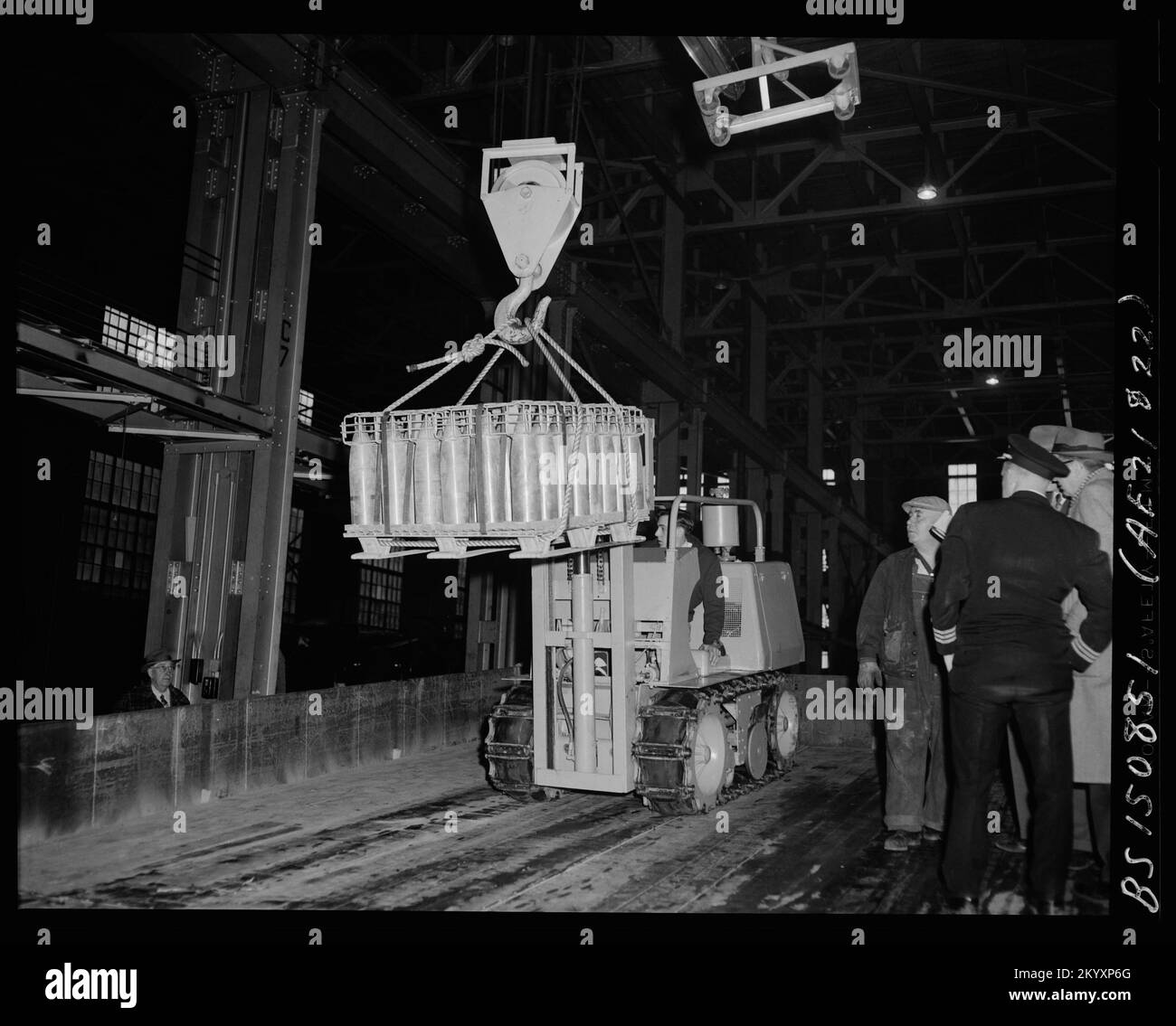 AE-21 Suribachi and AE-22 Mauna Kea , Ships, Naval Vessels, Boats ...