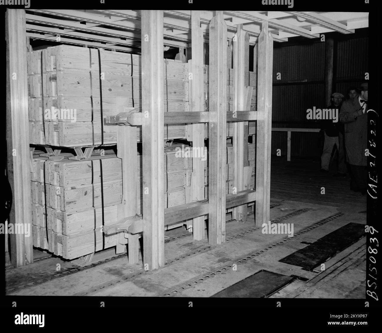 AE-21 Suribachi and AE-22 Mauna Kea , Ships, Naval Vessels, Boats ...