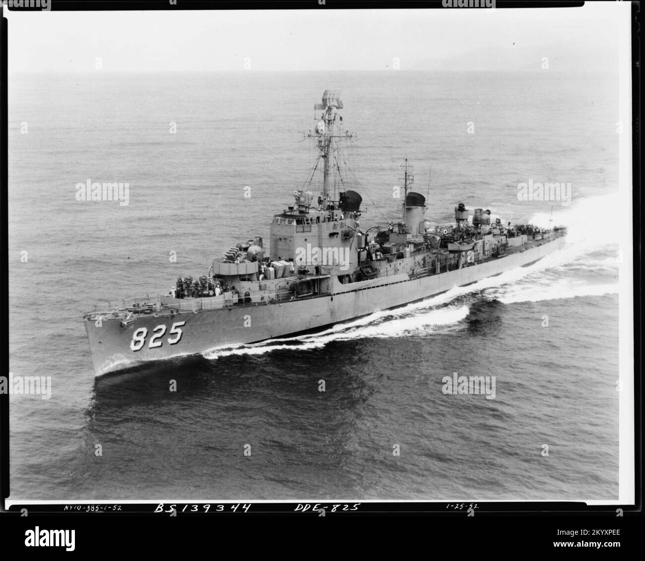 DDE-825 Carpenter , Ships, Naval Vessels, Boats, Naval History, Navy ...