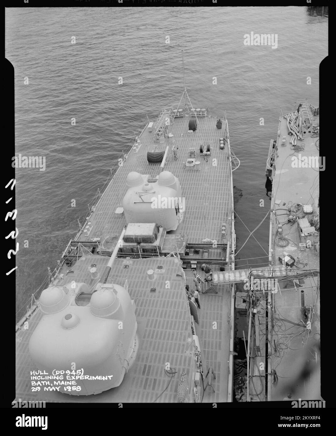 DD-945 Hull , Ships, Naval Vessels, Boats, Naval History, Navy Stock ...