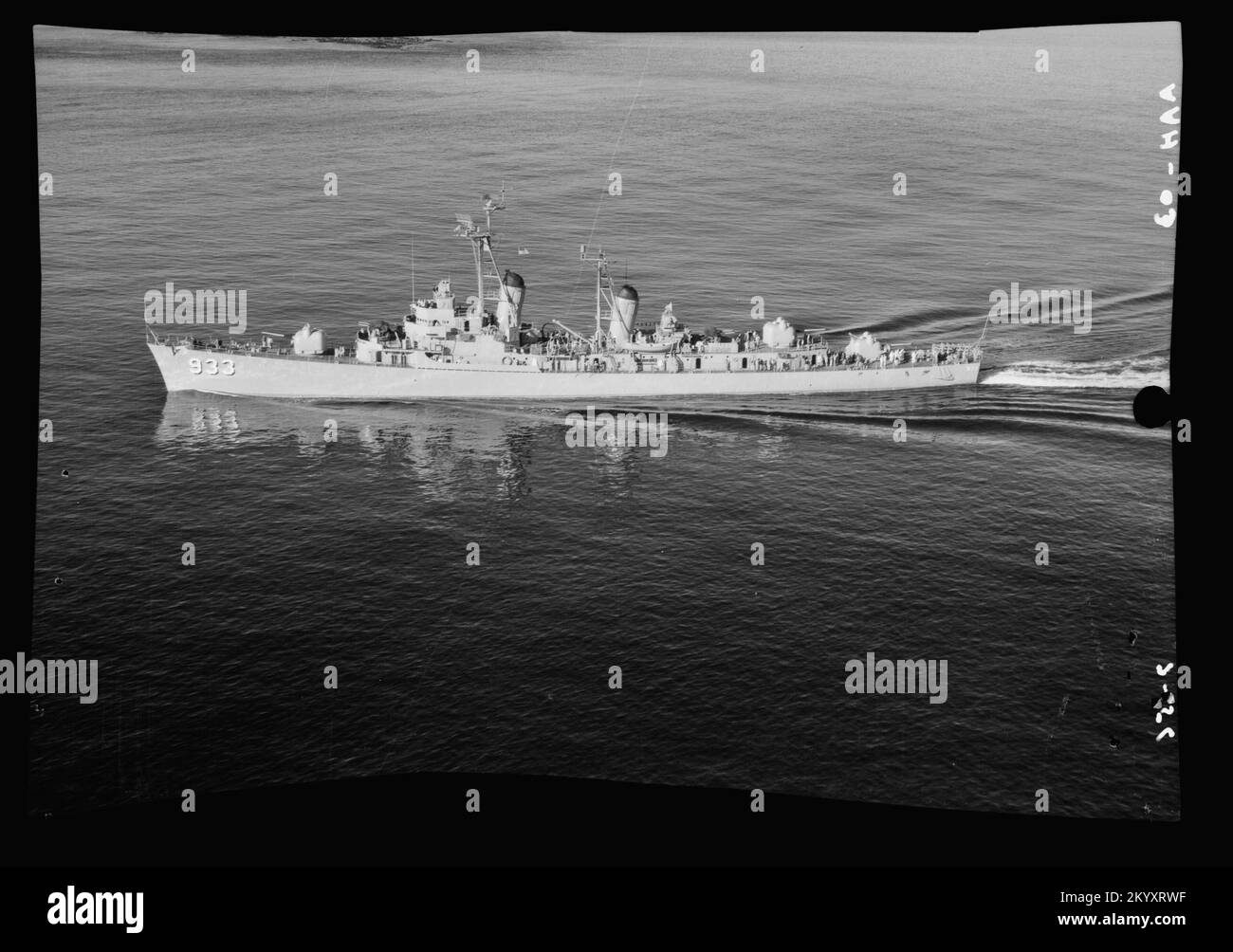 DD-933 Barry , Ships, Naval Vessels, Boats, Naval History, Navy Stock ...