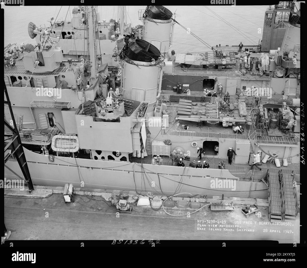 DD-858 Fred T. Berry , Ships, Naval Vessels, Boats, Naval History, Navy ...