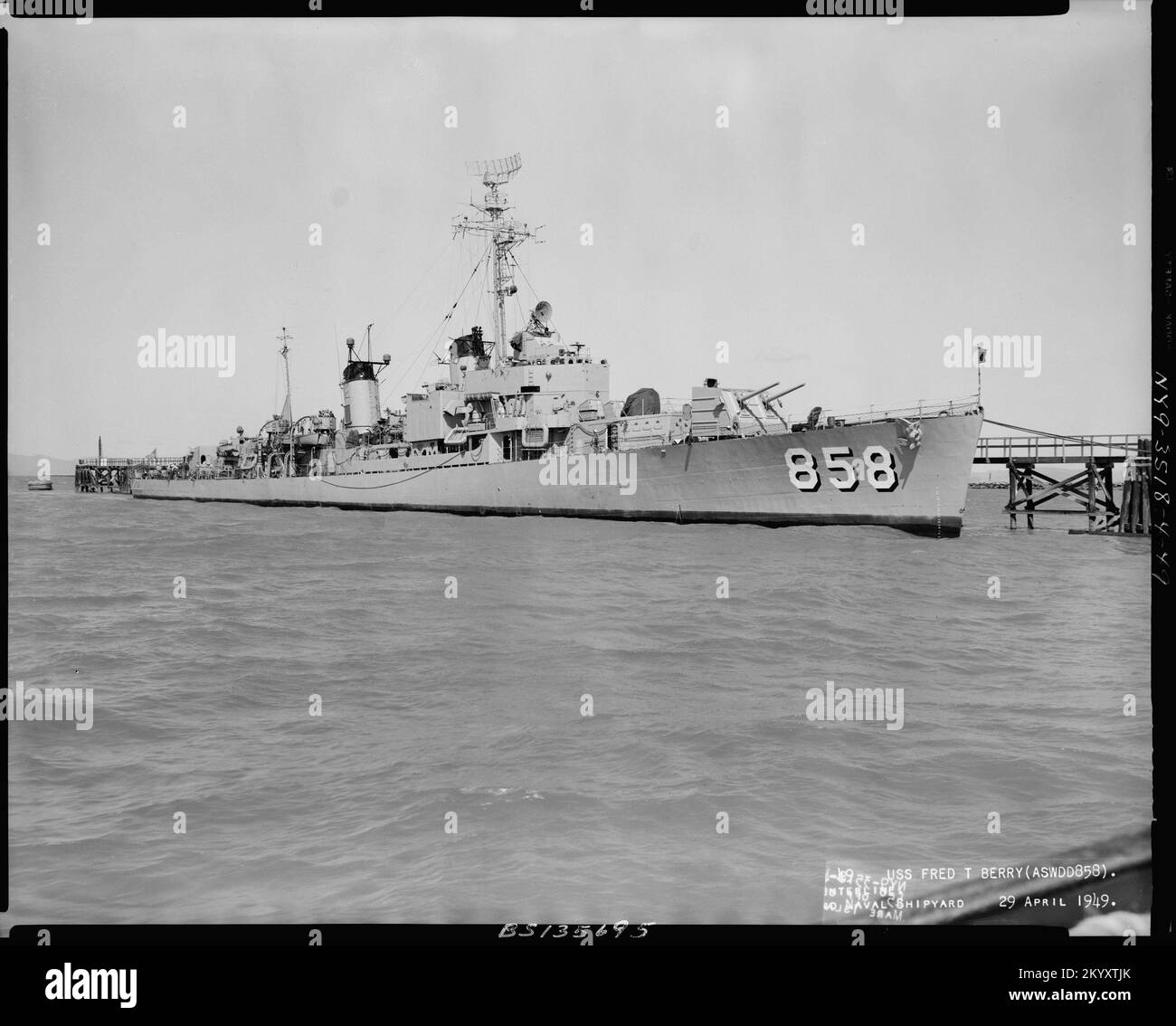 DD-858 Fred T. Berry , Ships, Naval Vessels, Boats, Naval History, Navy ...