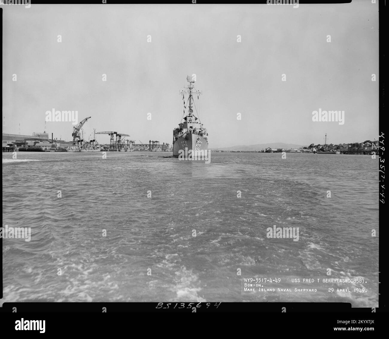 DD-858 Fred T. Berry , Ships, Naval Vessels, Boats, Naval History, Navy ...