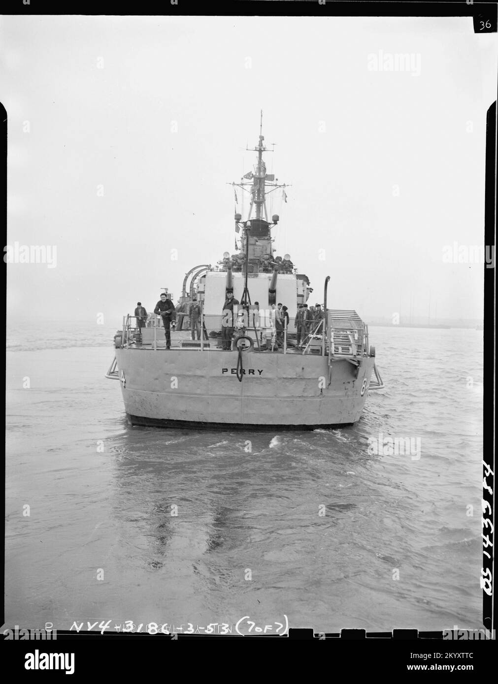 DD-844 Perry , Ships, Naval Vessels, Boats, Naval History, Navy Stock ...