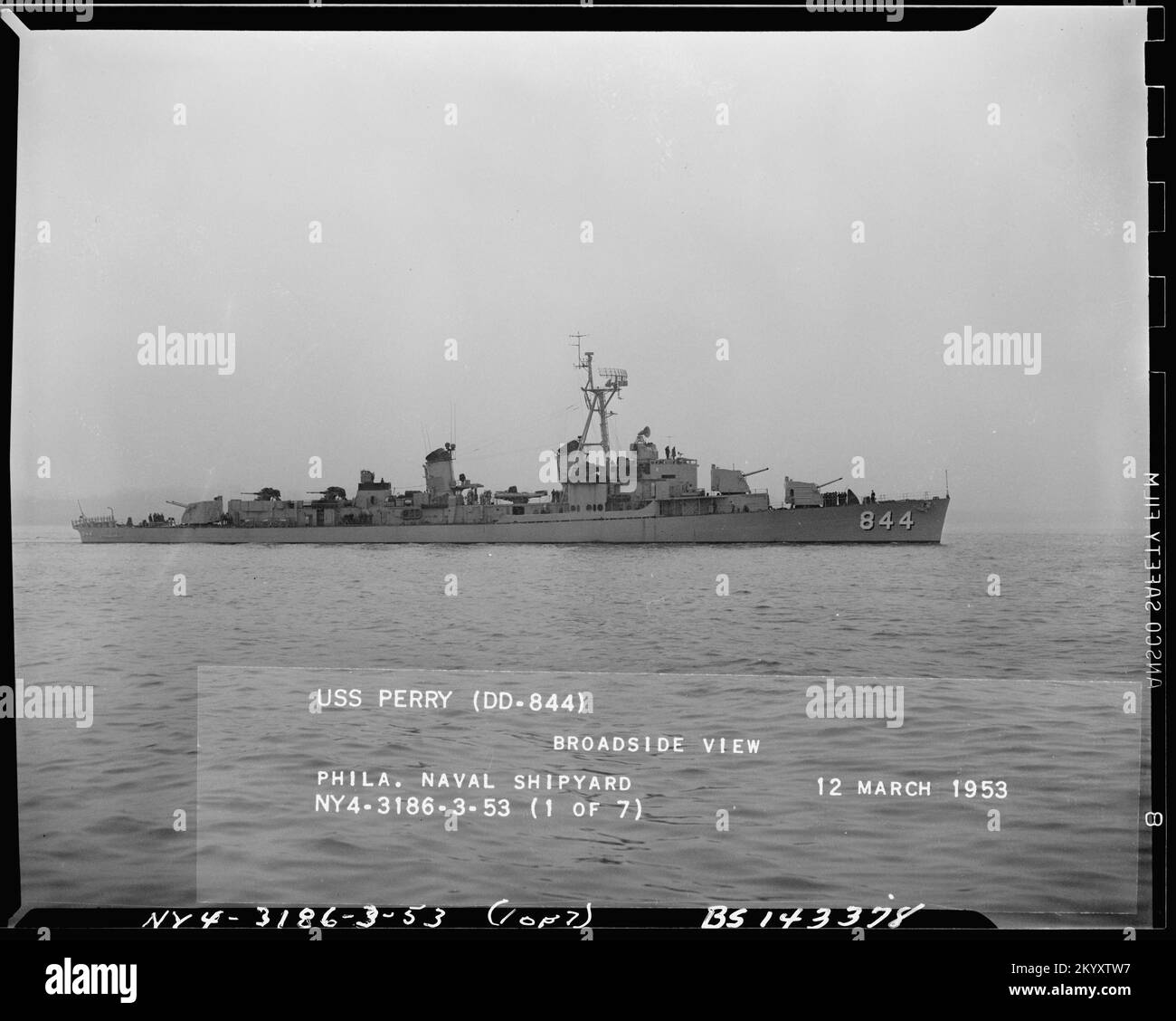 DD-844 Perry , Ships, Naval Vessels, Boats, Naval History, Navy Stock ...