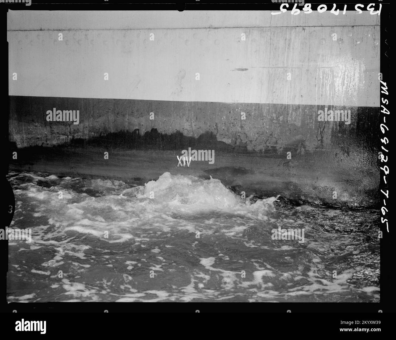 DD-833 Thomas , Ships, Naval Vessels, Boats, Naval History, Navy Stock ...