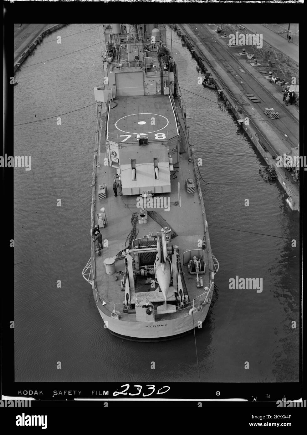 DD-758 Strong , Ships, Naval Vessels, Boats, Naval History, Navy Stock ...