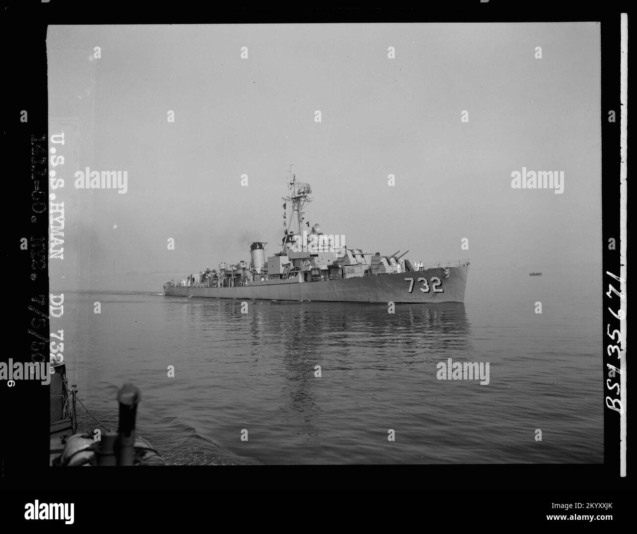 DD-732 Hyman , Ships, Naval Vessels, Boats, Naval History, Navy Stock ...
