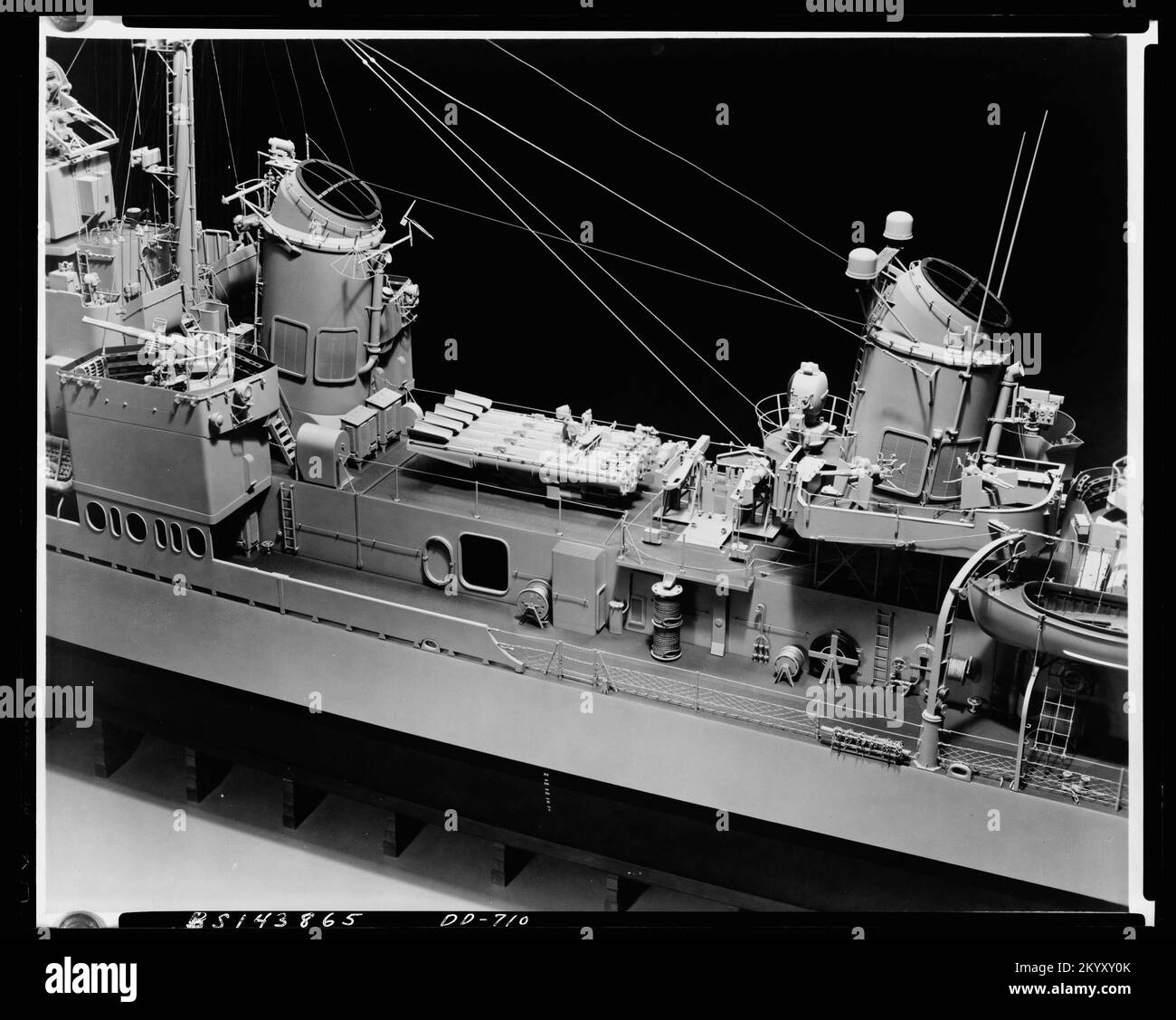 DD-710 Gearing , Ships, Naval Vessels, Boats, Naval History, Navy Stock ...