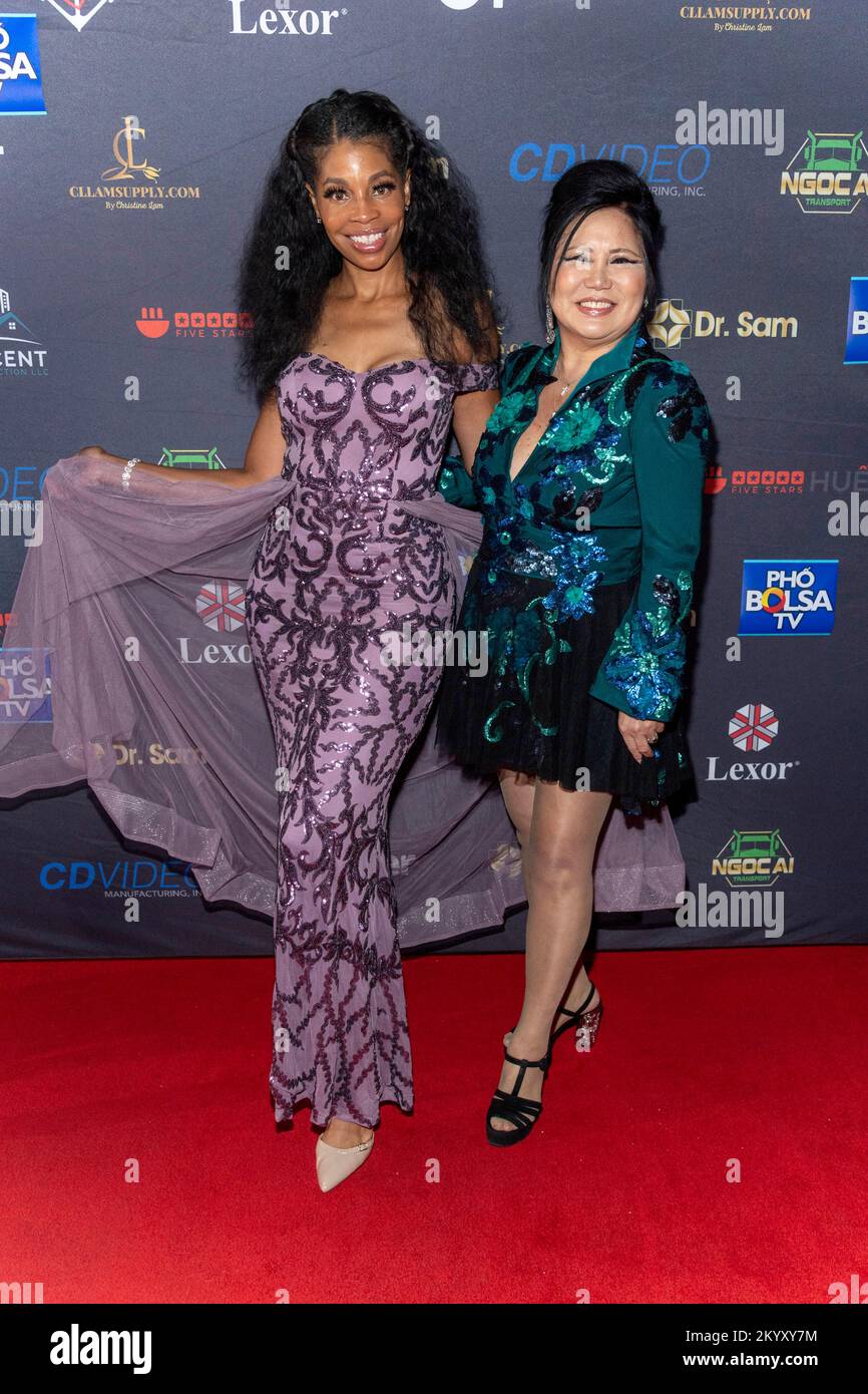 California, USA. 01st Dec, 2022. Desiry Hall, Sonia Ete attend SAM ...