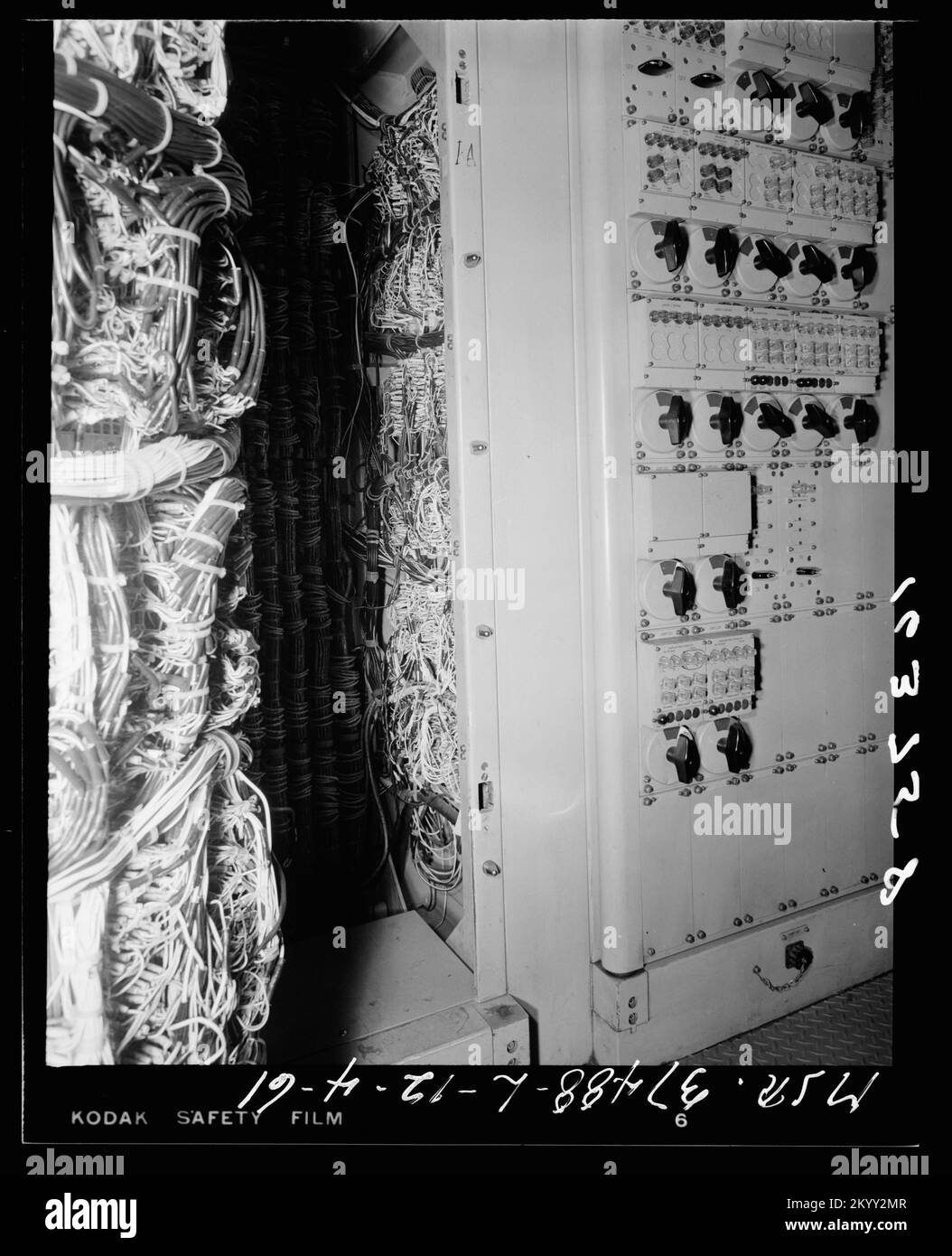 CVA 63 Kitty Hawk , Ships, Naval Vessels, Boats, Naval History, Navy ...