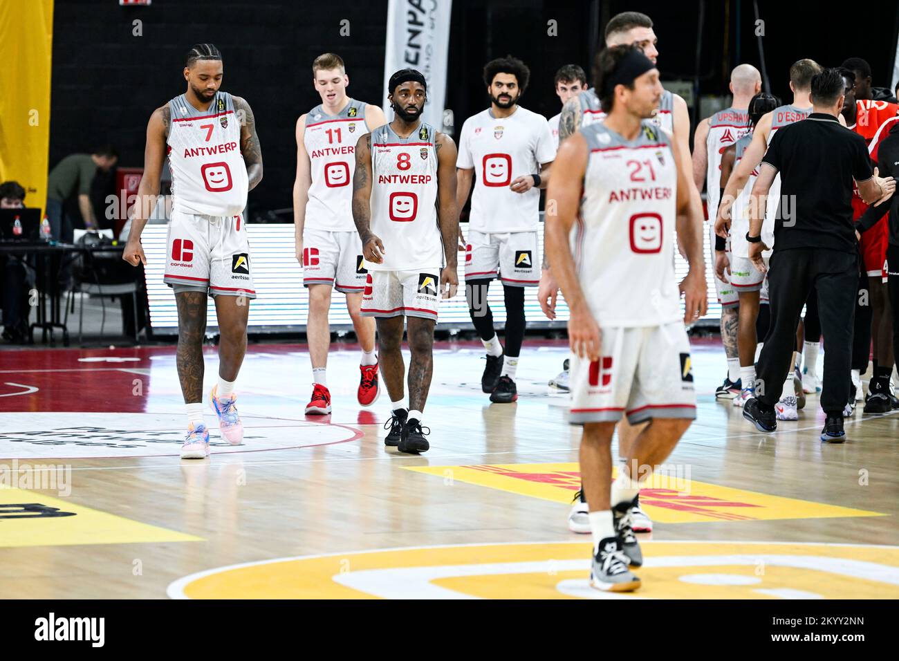 Antwerp, Belgium. 02nd Dec, 2022. Antwerp's Royce Hamm Jr. and Antwerp ...