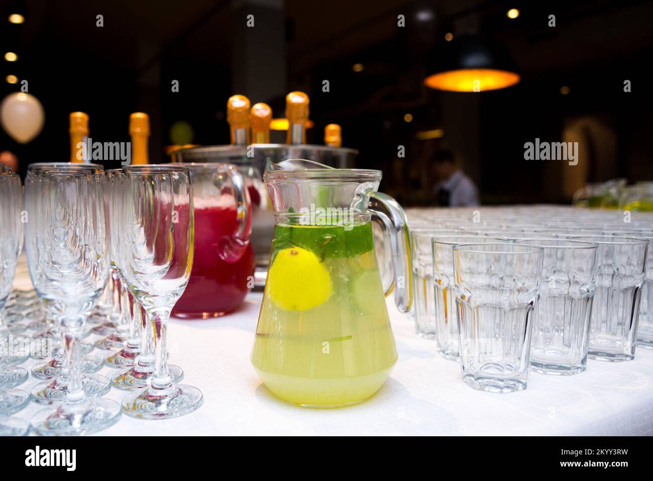 Cold drinks in large glass hi-res stock photography and images - Alamy