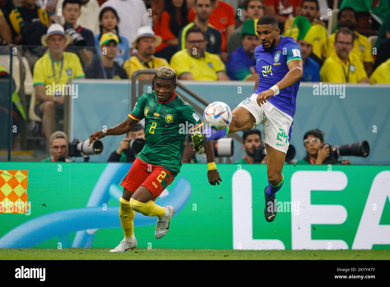 Lusail, Catar. 02nd Dec, 2022. BREMER of Brazil and NGOM MBEKELI Jerome ...