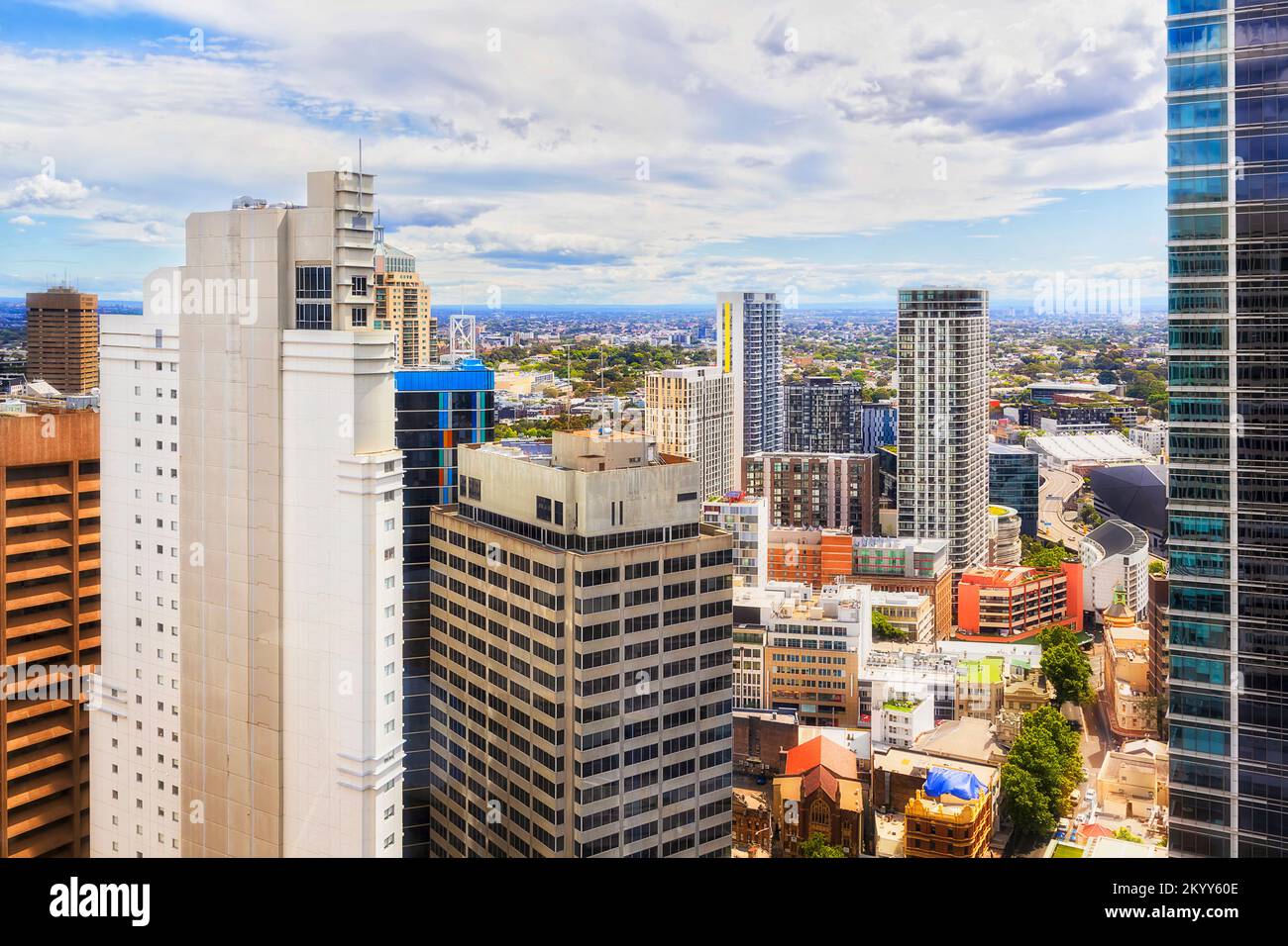 High rise offices buildings hi-res stock photography and images - Alamy