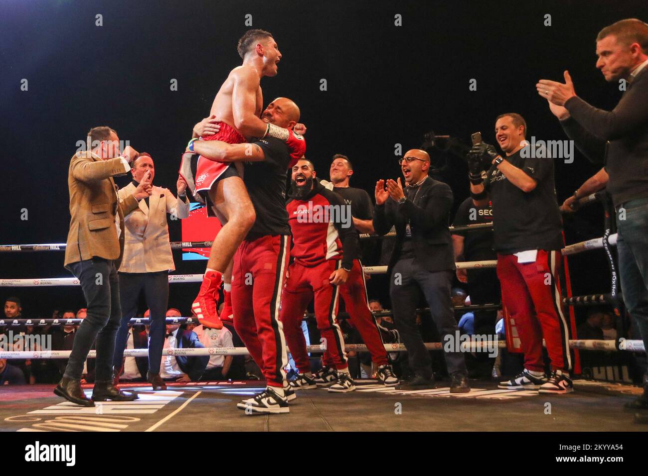Josh kelly boxing hi-res stock photography and images - Alamy