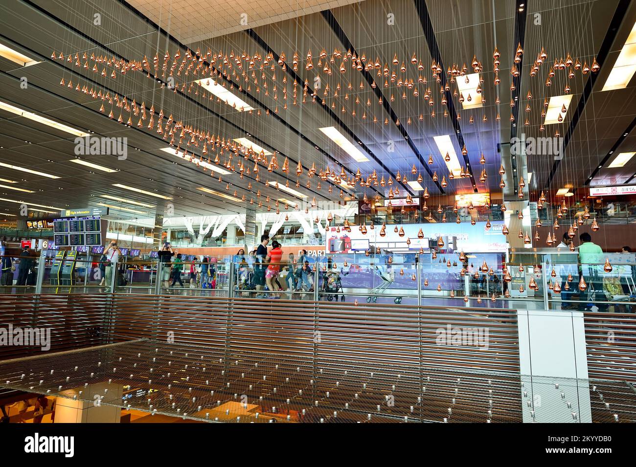 SINGAPORE - NOVEMBER 07, 2015: Kinetic Rain at Changi Airport ...
