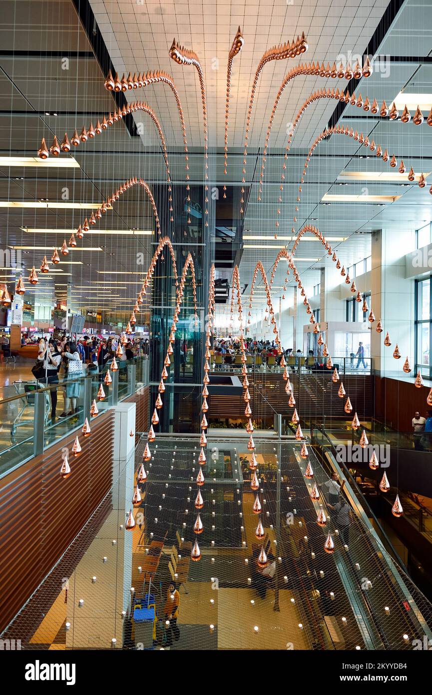 SINGAPORE - NOVEMBER 07, 2015: Kinetic Rain at Changi Airport ...