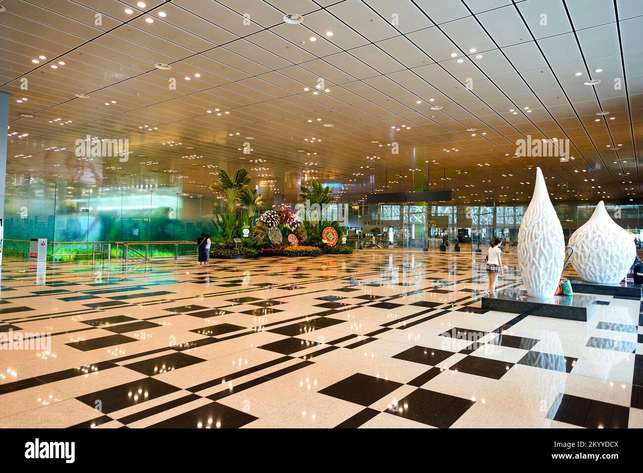 SINGAPORE - NOVEMBER 07, 2015: interior of Changi Airport. Singapore ...