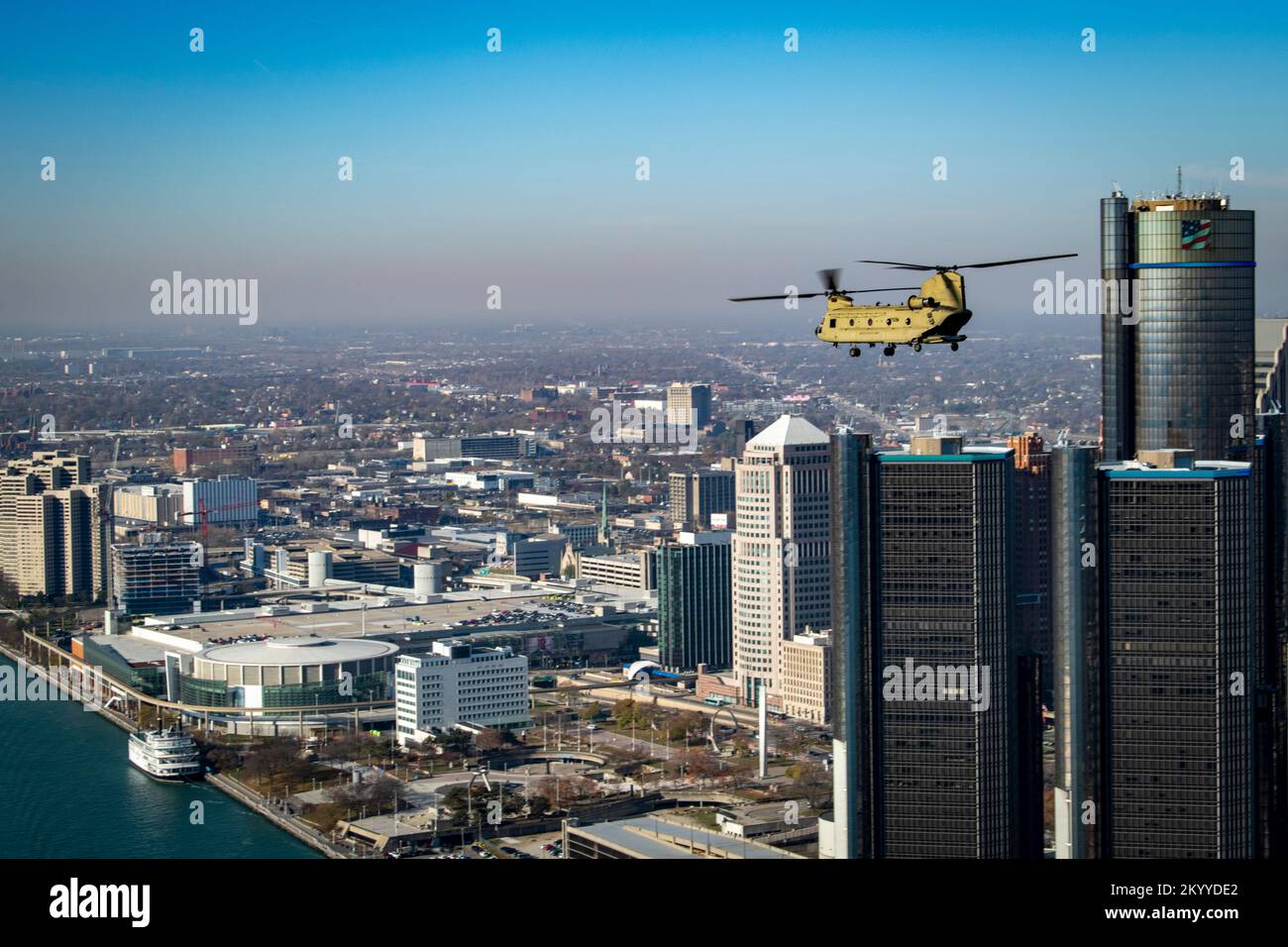 A CH-47 Chinook assigned to Army Aviation Support Facility #2 (AASF #2 ...