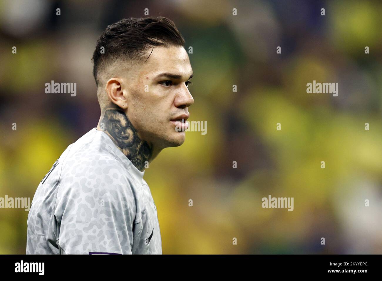 Qatar. 02nd Dec, 2022. LUSAIL CITY - Brazil goalkeeper Ederson during ...