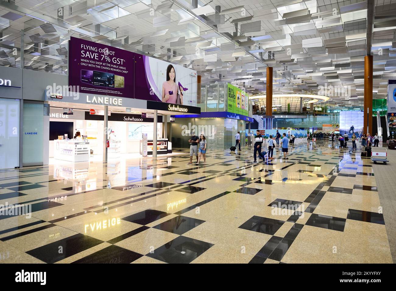 SINGAPORE - NOVEMBER 09, 2015: interior of Changi Airport. Singapore ...