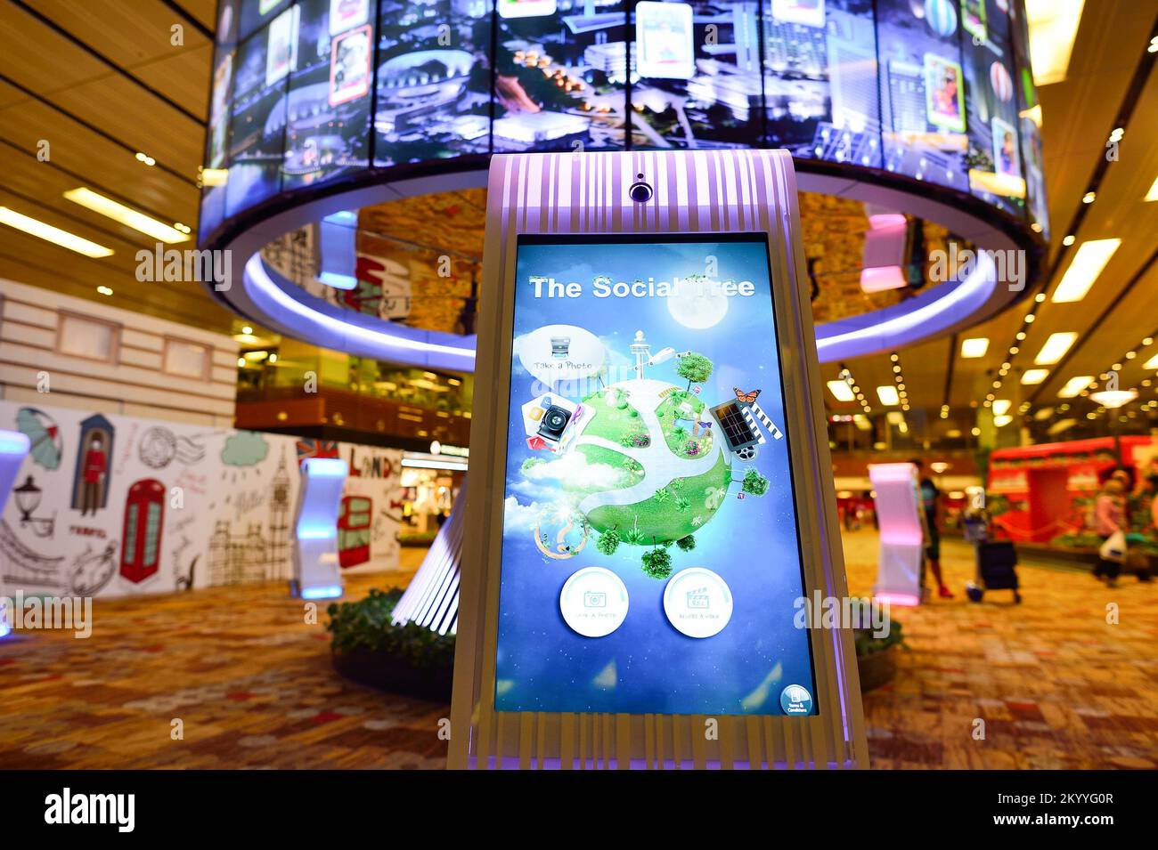 SINGAPORE - NOVEMBER 09, 2015: The Social Tree at Changi Airport. The ...