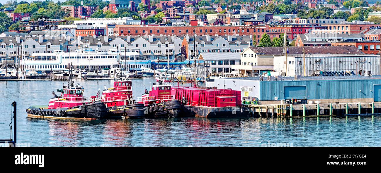 American tugboats hi-res stock photography and images - Alamy