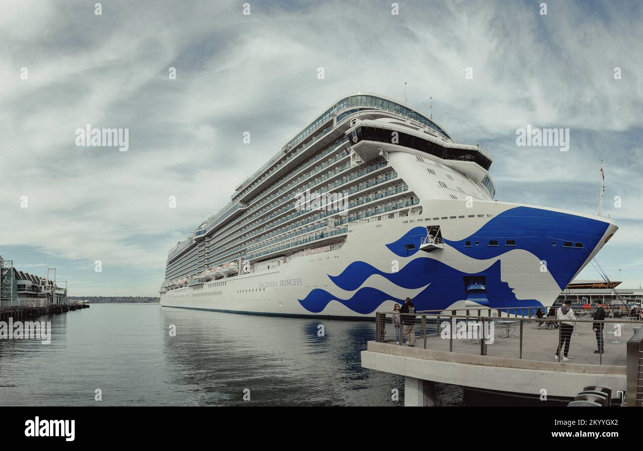 Royal Princess ship moored in San Diego Stock Photo - Alamy