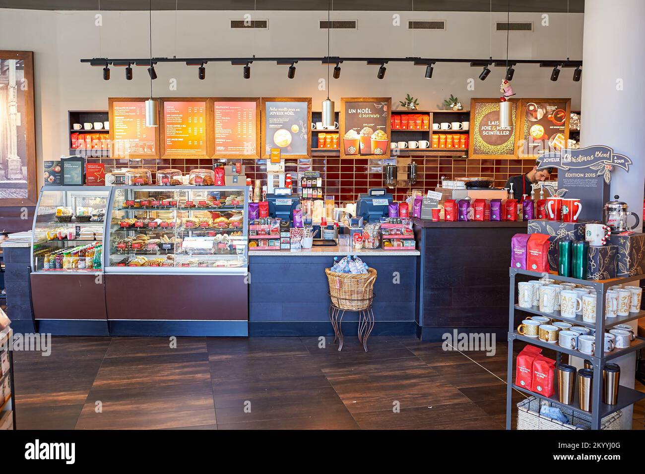 Starbucks interior 2015 hi-res stock photography and images - Alamy