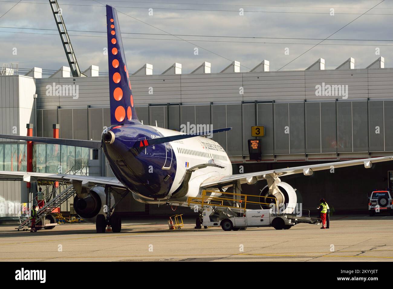 GENEVA, SWITZERLAND - NOVEMBER 19, 2015: modern jet flight at Geneva ...