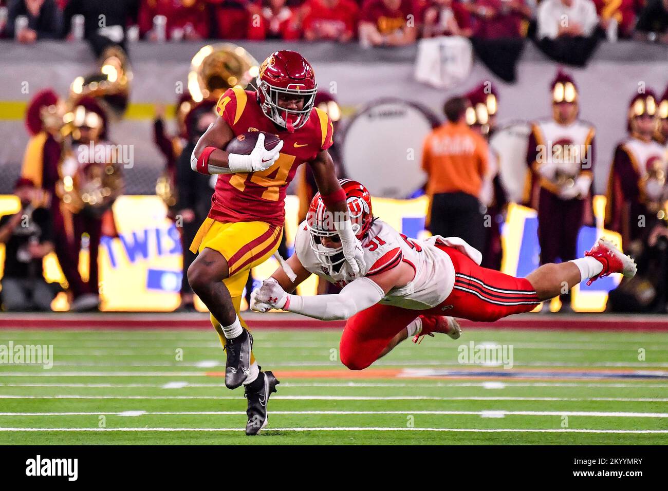Las Vegas, NV, USA. 2nd Dec, 2022. USC Trojans running back Raleek ...