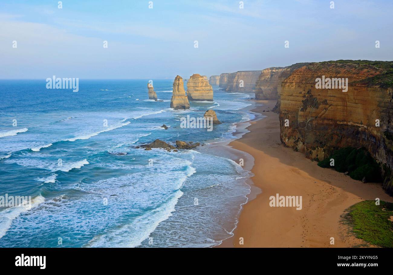 Twelve apostles at sunrise hi-res stock photography and images - Alamy