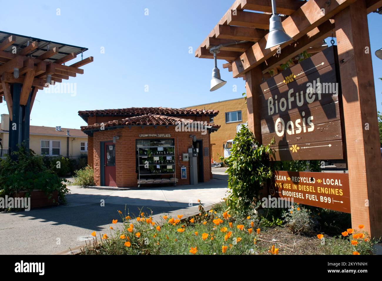 Biofuel Oasis, biodiesel station in Berkeley, CA Stock Photo - Alamy