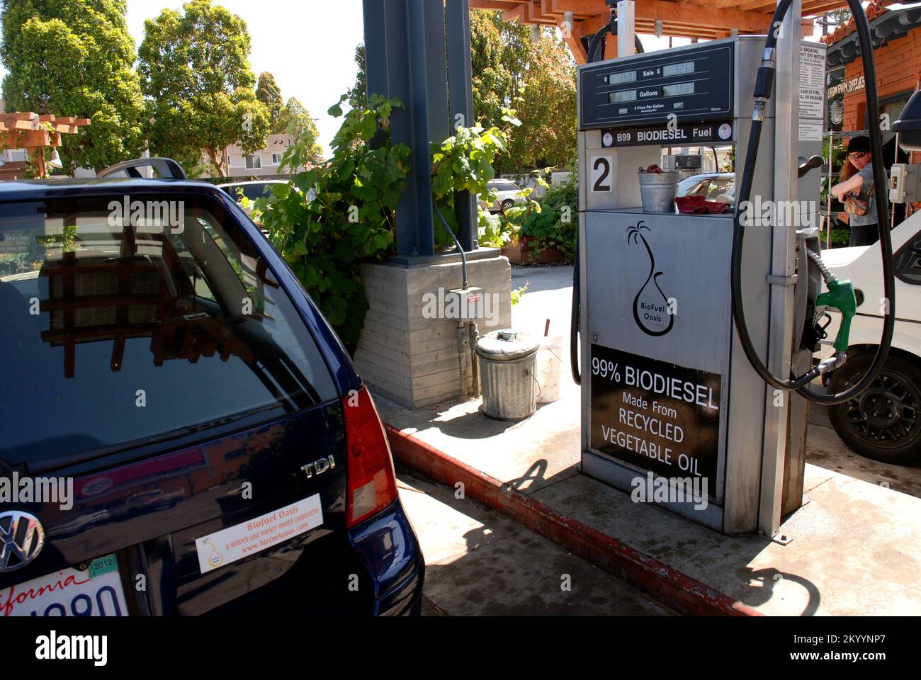 Car parked at pump at Biofuel Oasis biodiesel station in Berkeley, CA ...