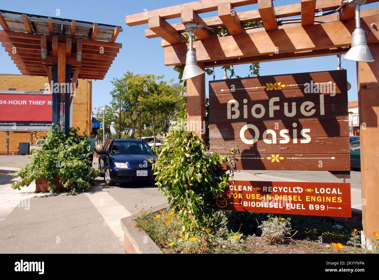 Biofuel Oasis, biodiesel station in Berkeley, CA Stock Photo - Alamy