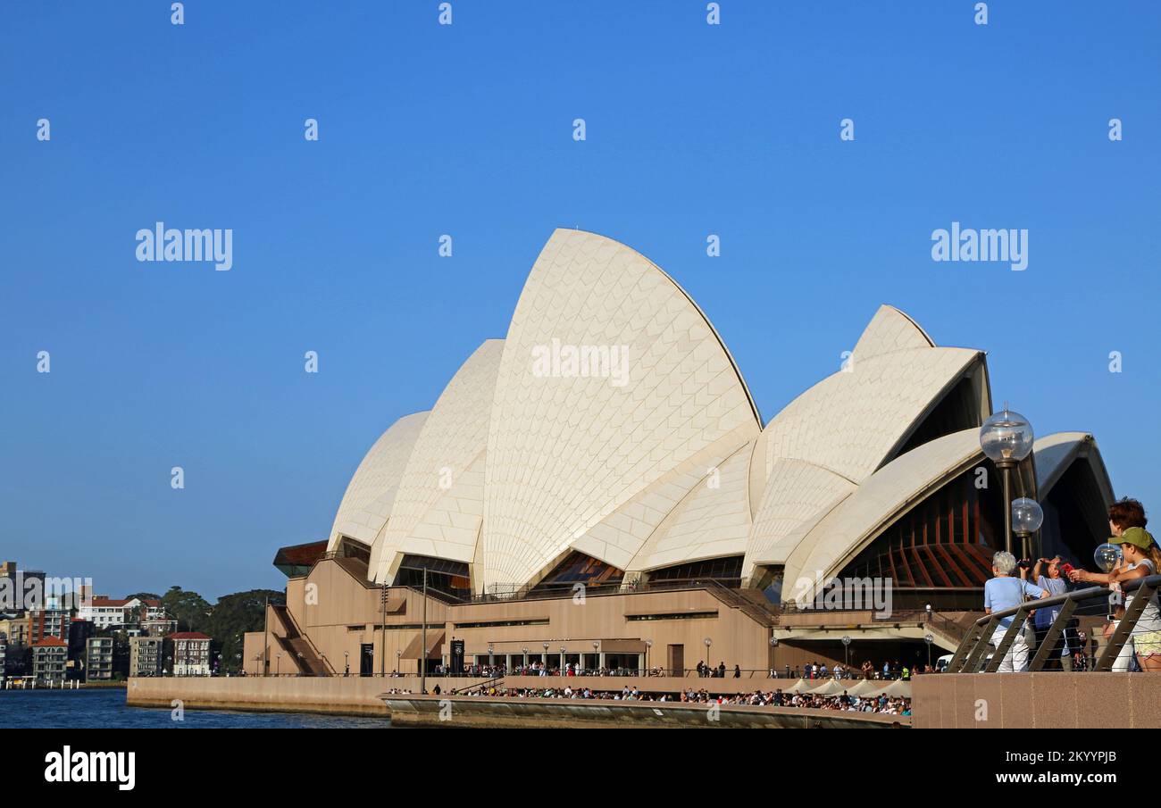 Sydney opera house landmark hi-res stock photography and images - Alamy