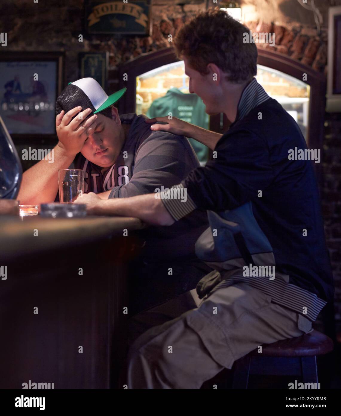 Console friend bar hi-res stock photography and images - Alamy