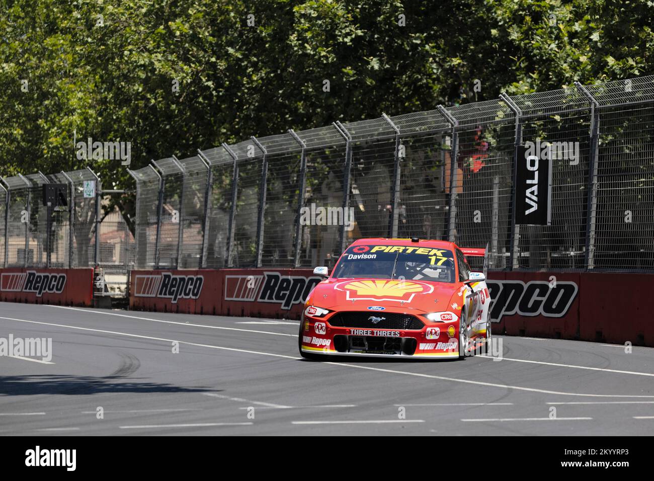 Adelaide, Australia, 2 December, 2022. Will Davison of the Shell V ...