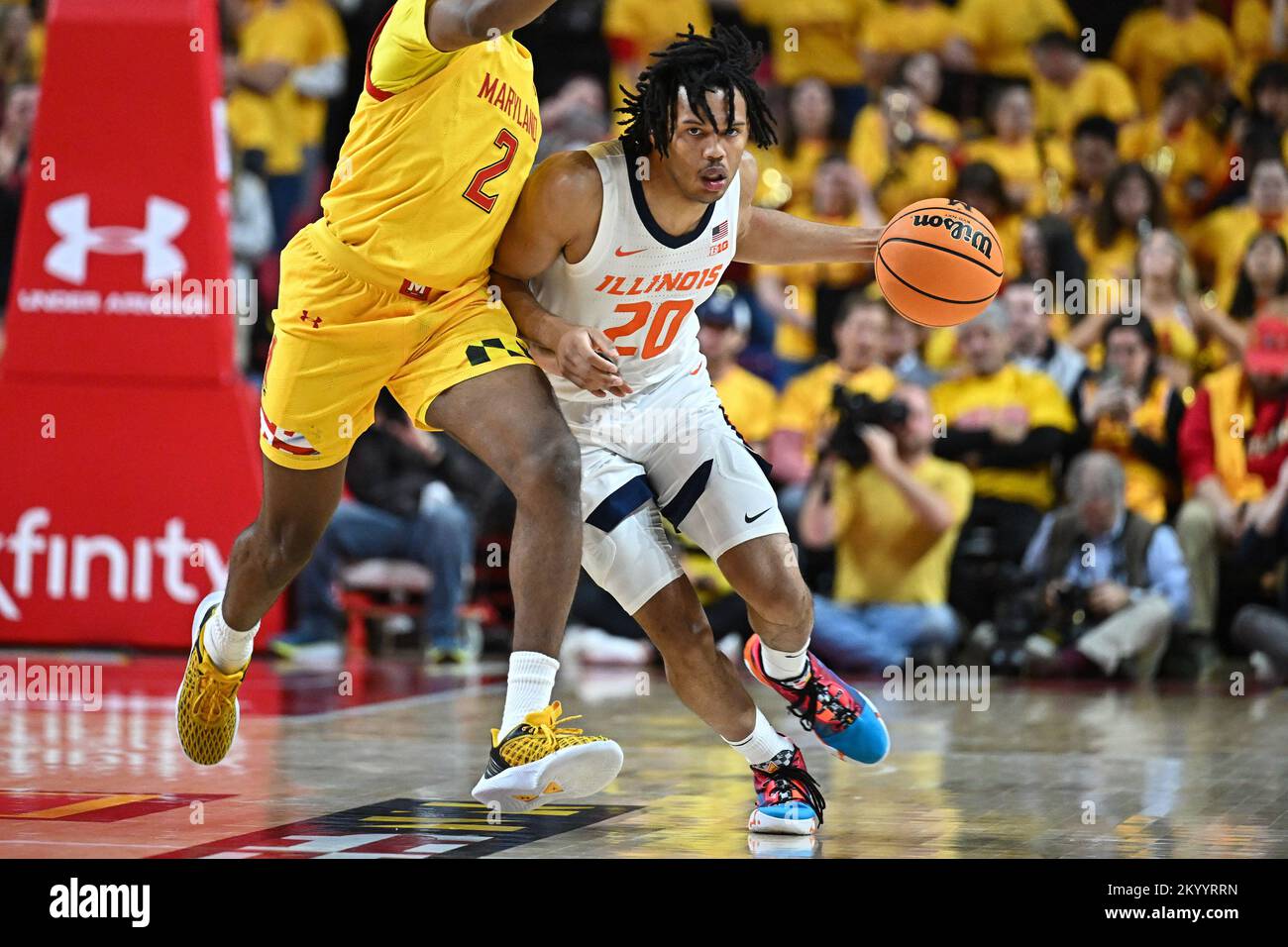 College Park, MD, USA. 02nd Dec, 2022. Illinois Fighting Illini forward ...