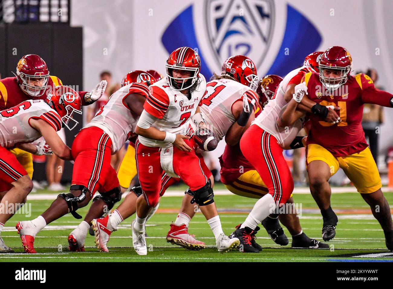 Las Vegas, NV, USA. 2nd Dec, 2022. Utah Utes quarterback Cameron Rising ...