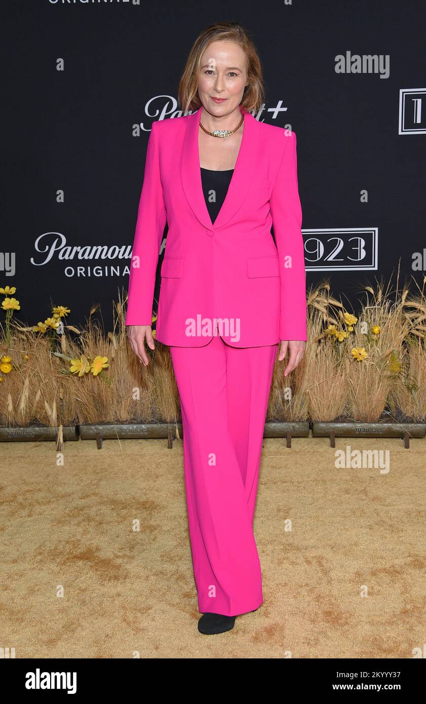 Los Angeles, USA . 02nd Dec, 2022. Jennifer Ehle arriving to the ...