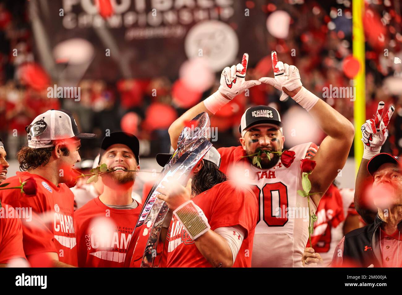 Las Vegas, NV, USA. 2nd Dec, 2022. Utah Utes defensive tackle Devin ...