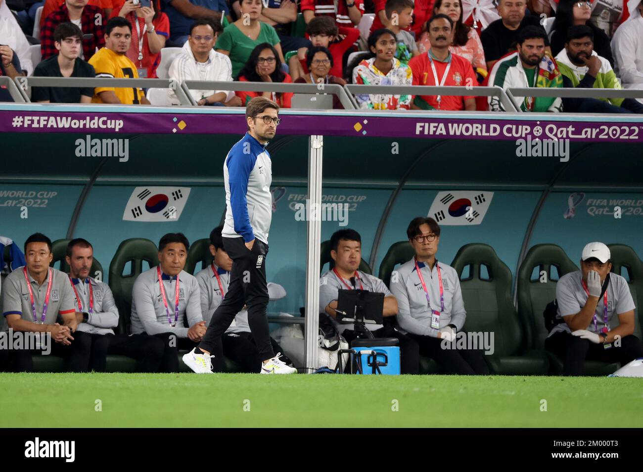 Doha, Qatar. 02nd Dec, 2022. South Korea assistant coach Sergio Costa ...