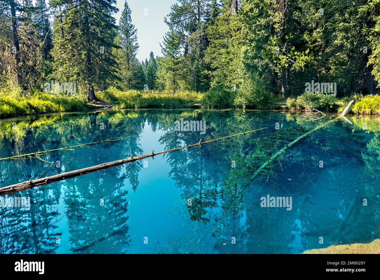 Beautiful Little Crater Lake, Pacific Crest Trail, Oregon, USA Stock ...