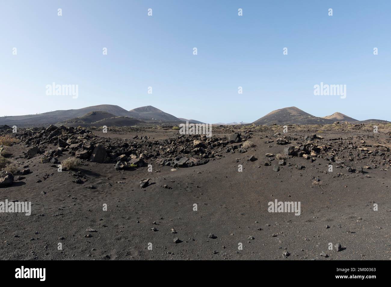 Mountain range with volcanoes in Timanfaya National Park, Lanzarote ...