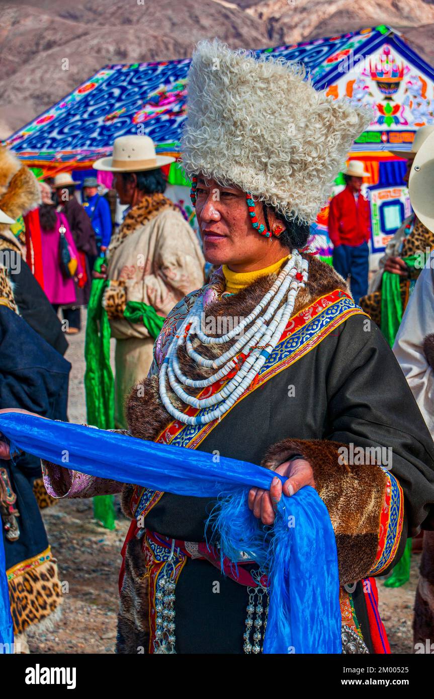 Traditional dressed woman on the festival of the tribes in Gerze ...