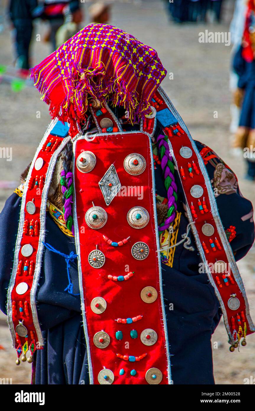 Traditional dressed women at the festival of the tribes in Gerze ...