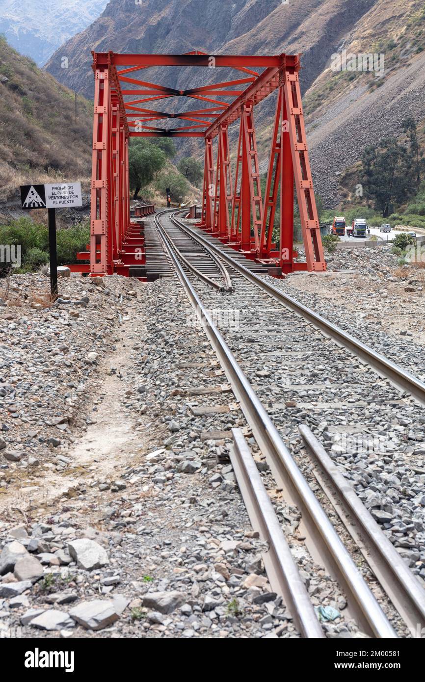 Railway bridge next to the Carretera Central, San Mateo, Rimac Valley ...